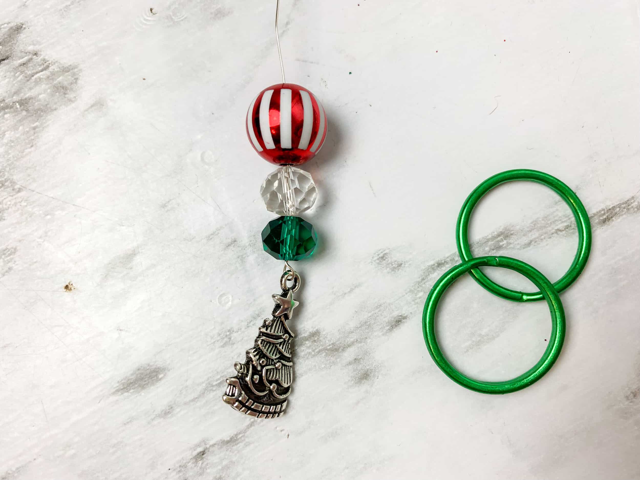 DIY Beaded Christmas Keychain - Single Girl's DIY