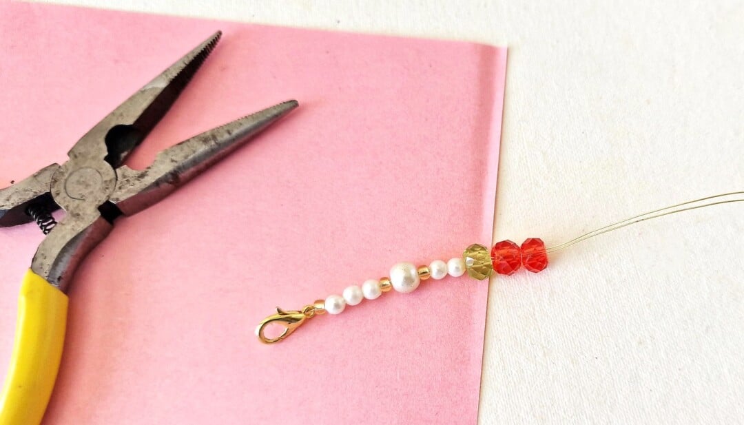 DIY Beaded Cherry Bracelet - Single Girl's DIY