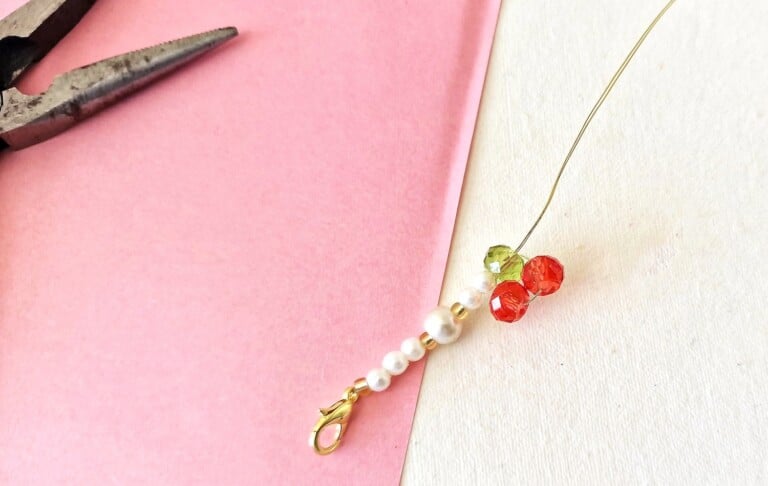 DIY Beaded Cherry Bracelet - Single Girl's DIY