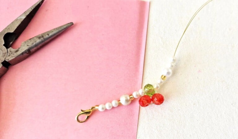 DIY Beaded Cherry Bracelet - Single Girl's DIY