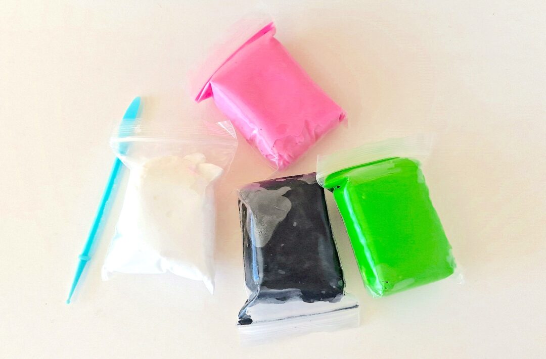 DIY Clay Frog (Step by Step Photo Tutorial) - Single Girl's DIY