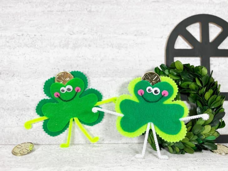DIY Felt Shamrock Pocket People (Free Pattern) - Single Girl's DIY