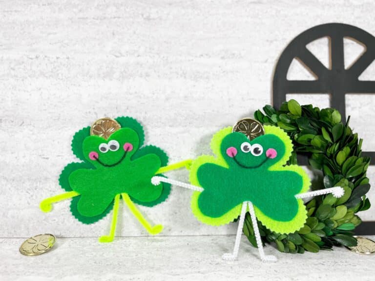 DIY Felt Shamrock Pocket People (Free Pattern) - Single Girl's DIY