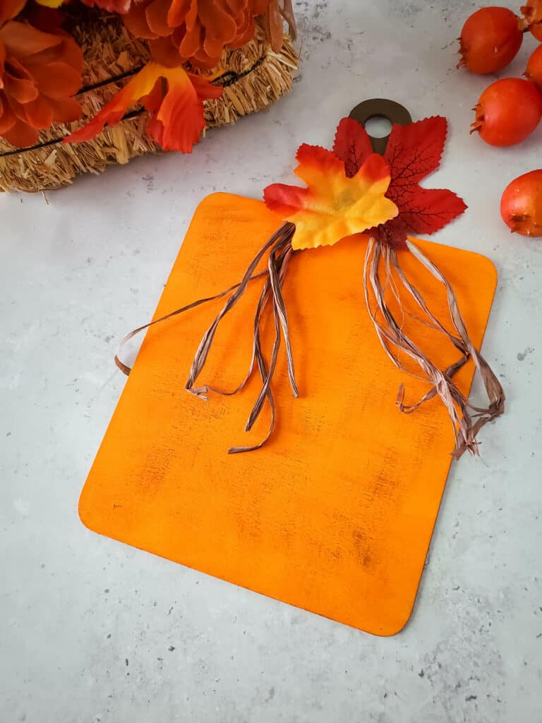 DIY Cutting Board Pumpkin Craft - Single Girl's DIY