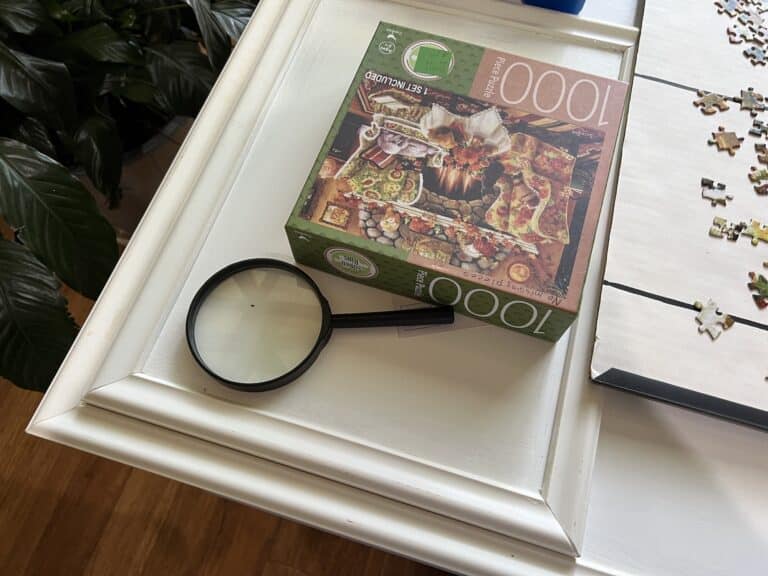 How to Make a Puzzle Board - Single Girl's DIY