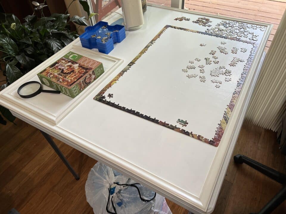 How to Make a Puzzle Board - Single Girl's DIY