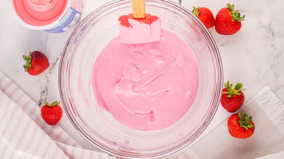 Easy 2-Ingredient Strawberry Fudge - Single Girl's DIY