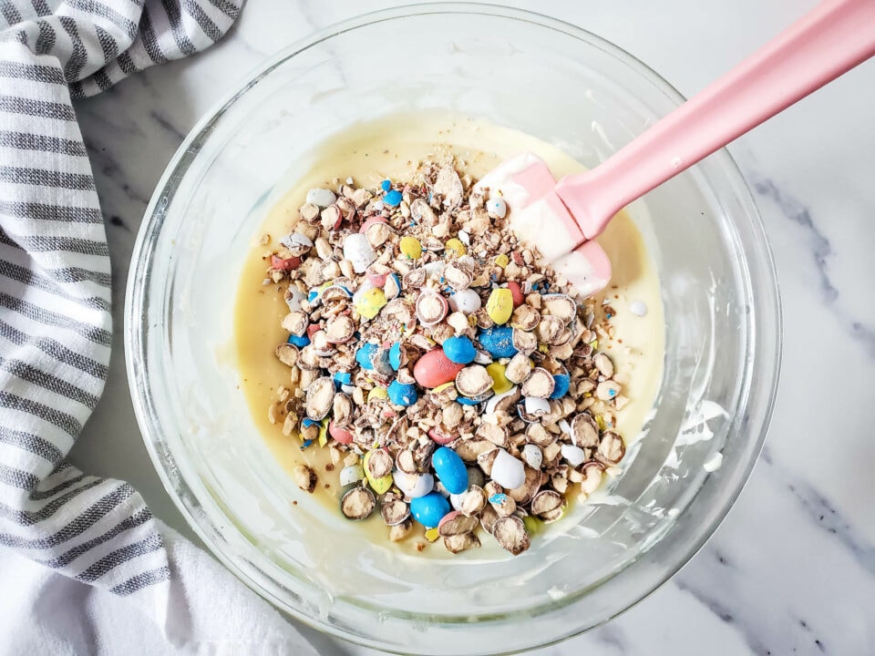 Robin Egg Fudge (Only 3 Ingredients!) - Single Girl's DIY