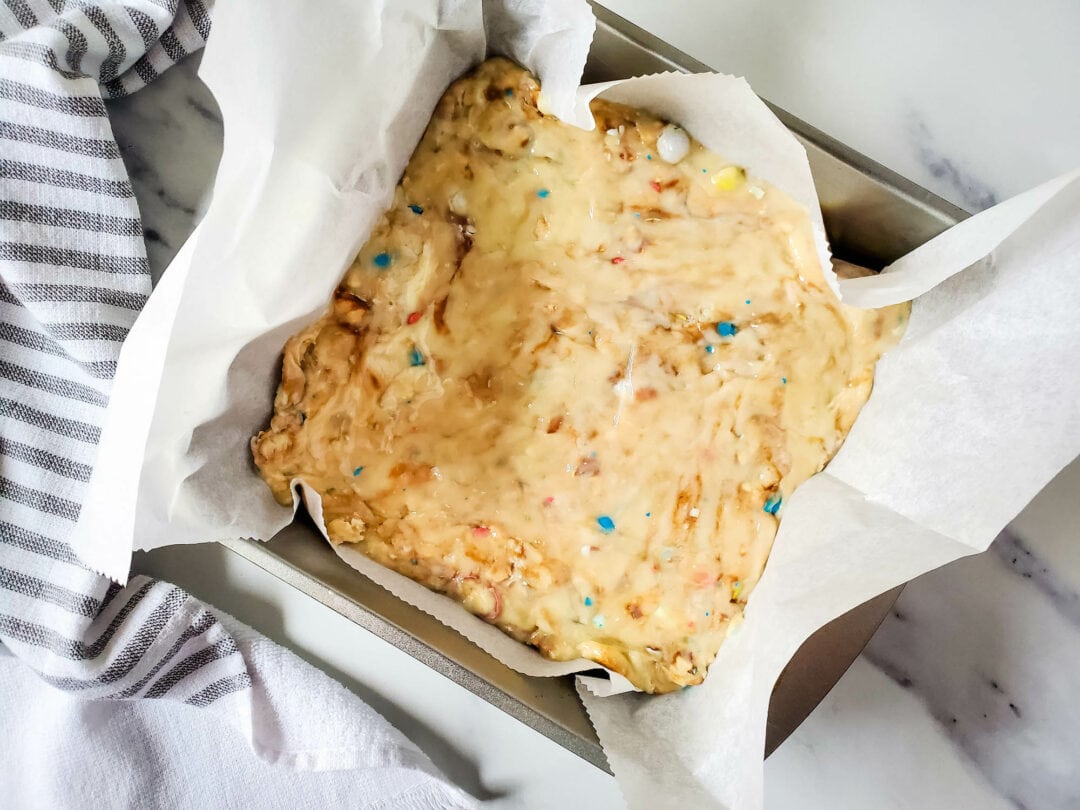 Robin Egg Fudge (Only 3 Ingredients!) - Single Girl's DIY