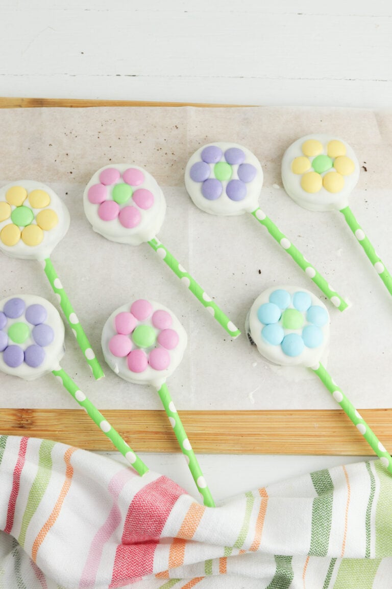Oreo Flower Pops (No-Bake Recipe) - Single Girl's DIY